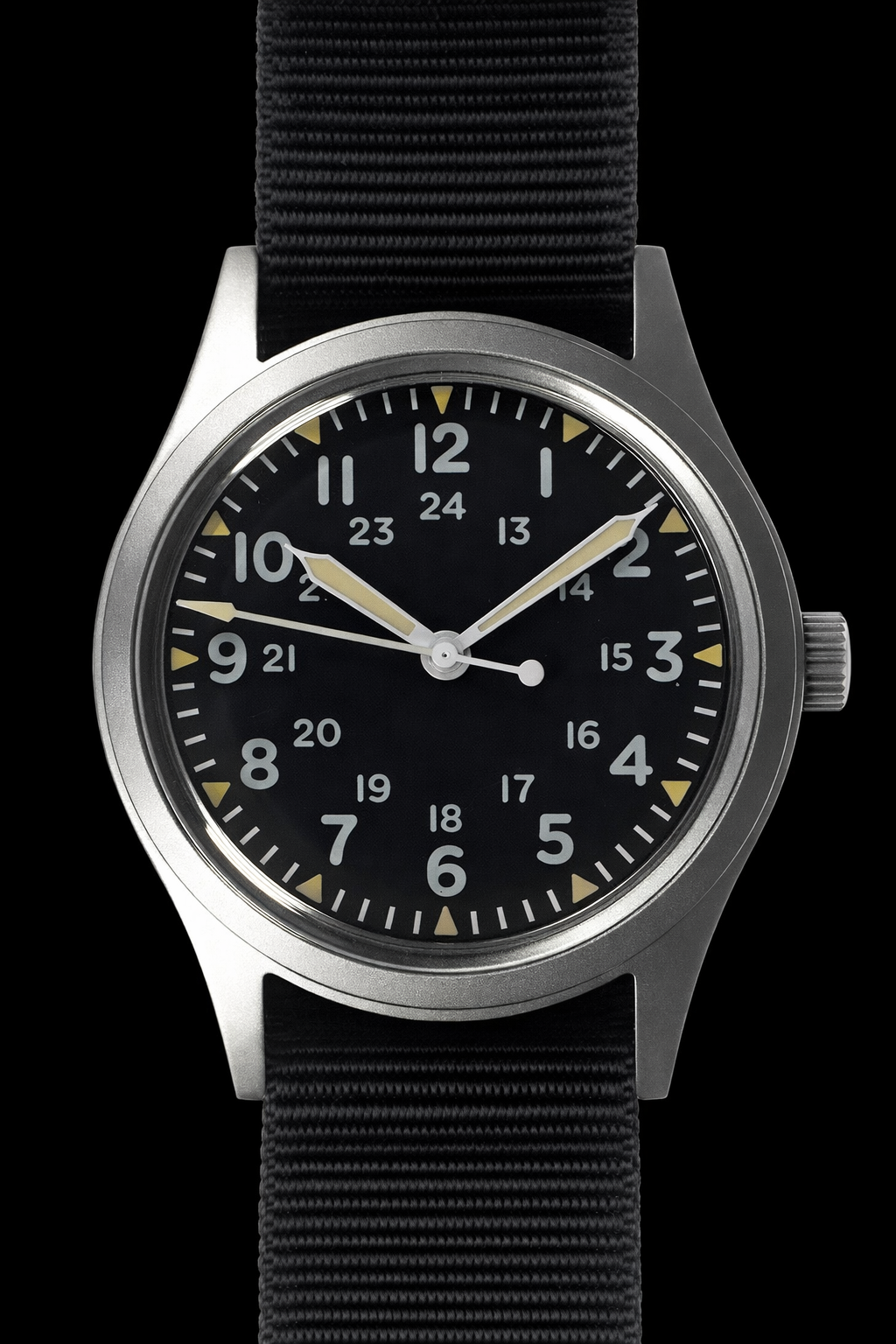 GG-W-113 U.S 1960s Pattern Handwound Military Watch with Plexiglass Cr
